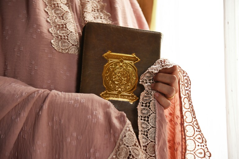 دور المرأة المسلمة في إنتاج ونقل المعرفة الدينية - Musawah